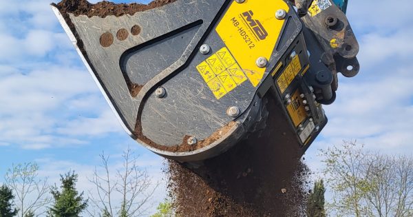 Noleggio benna vagliatrice Padova - Foredil